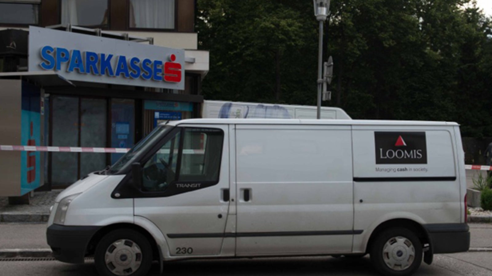 Überfall auf einen Geldtransporter - oe24.at