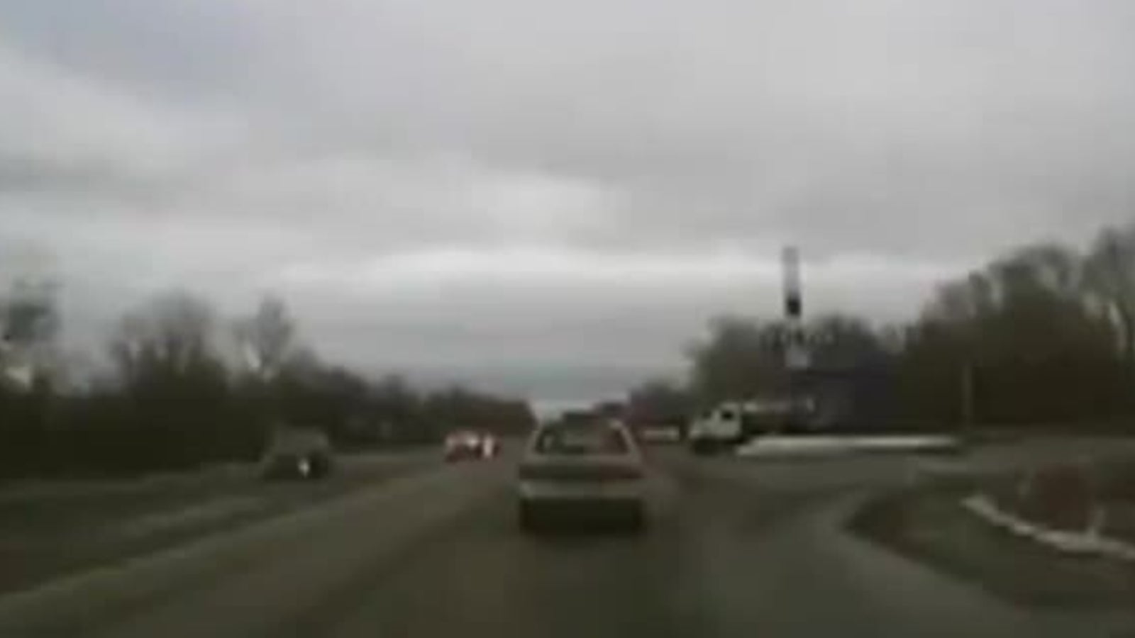 Russicher Raser: 158 km/h in der 50er Zone - oe24.tv