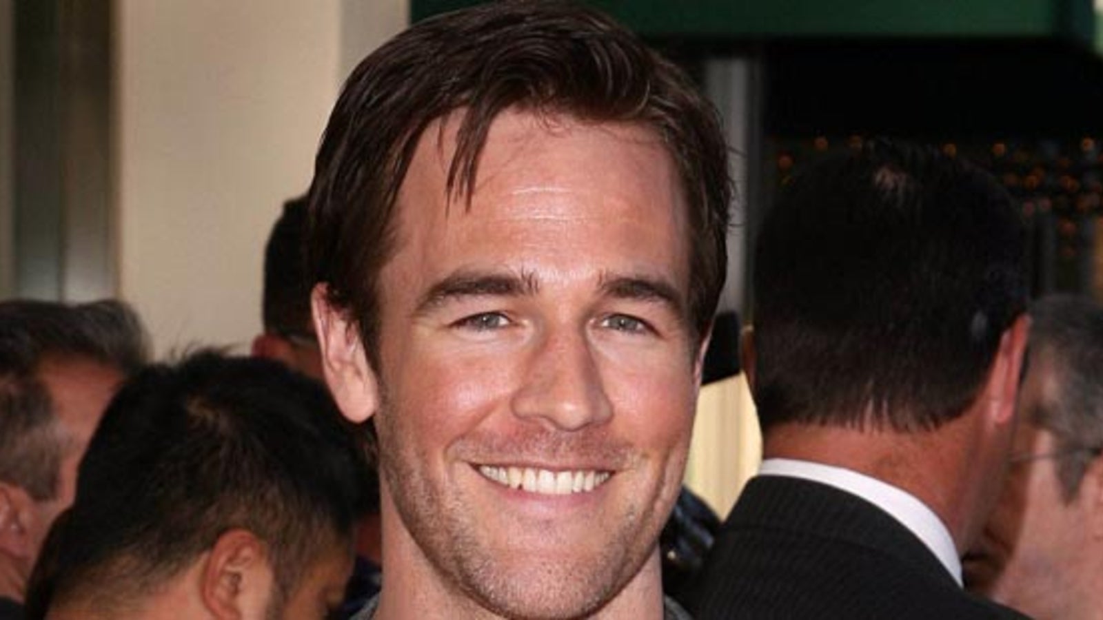 Jetzt ist auch 'Dawson Leary' Vater - stars24