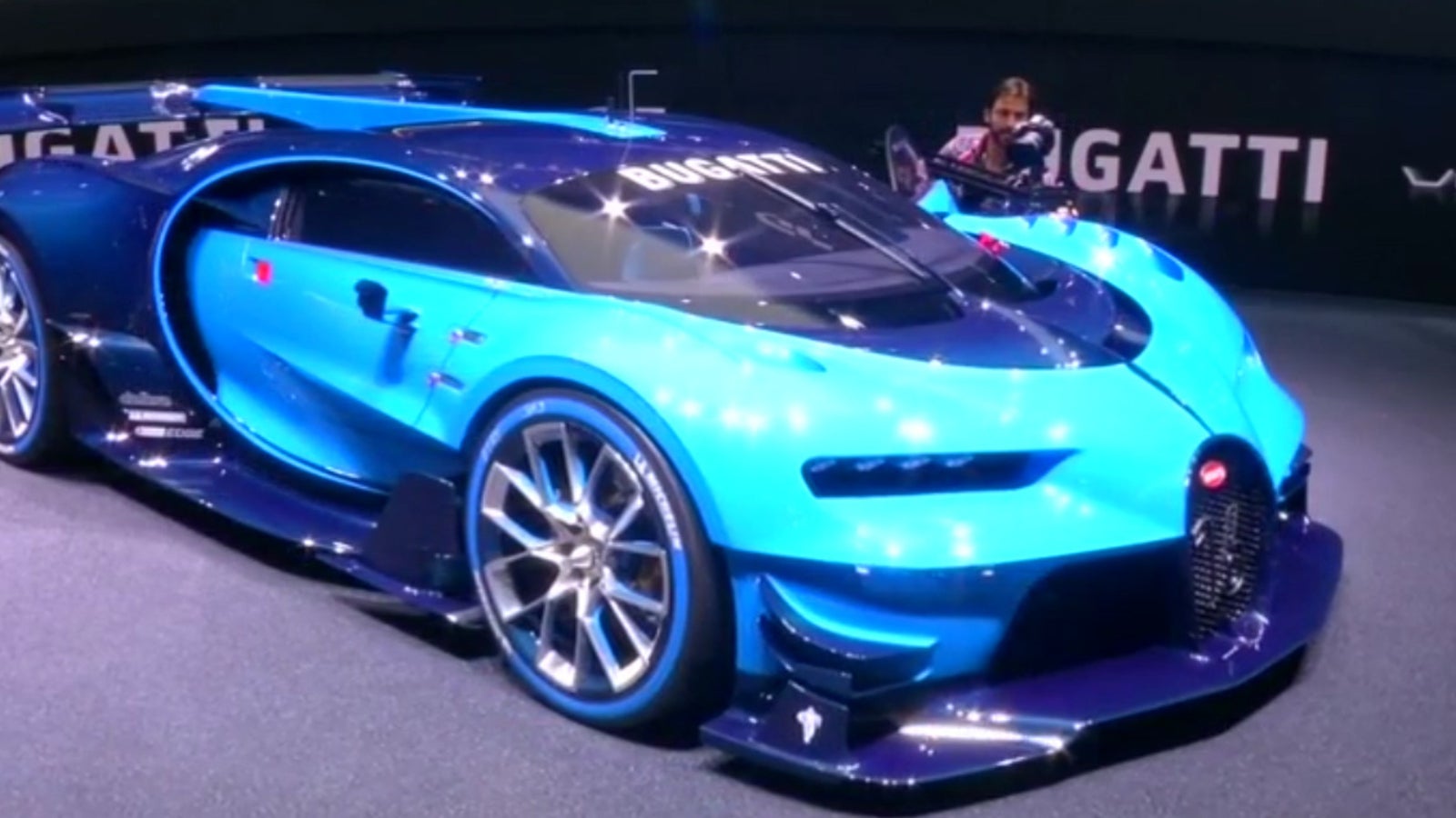 Gran Turismo Bugatti wird Realität - oe24.tv