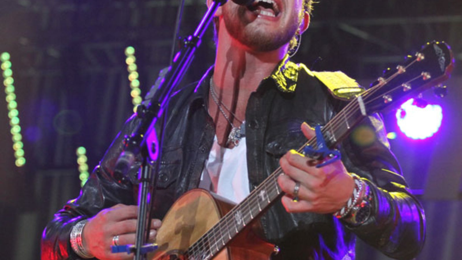 Marlon Roudette auf der Ö3 Bühne - stars24