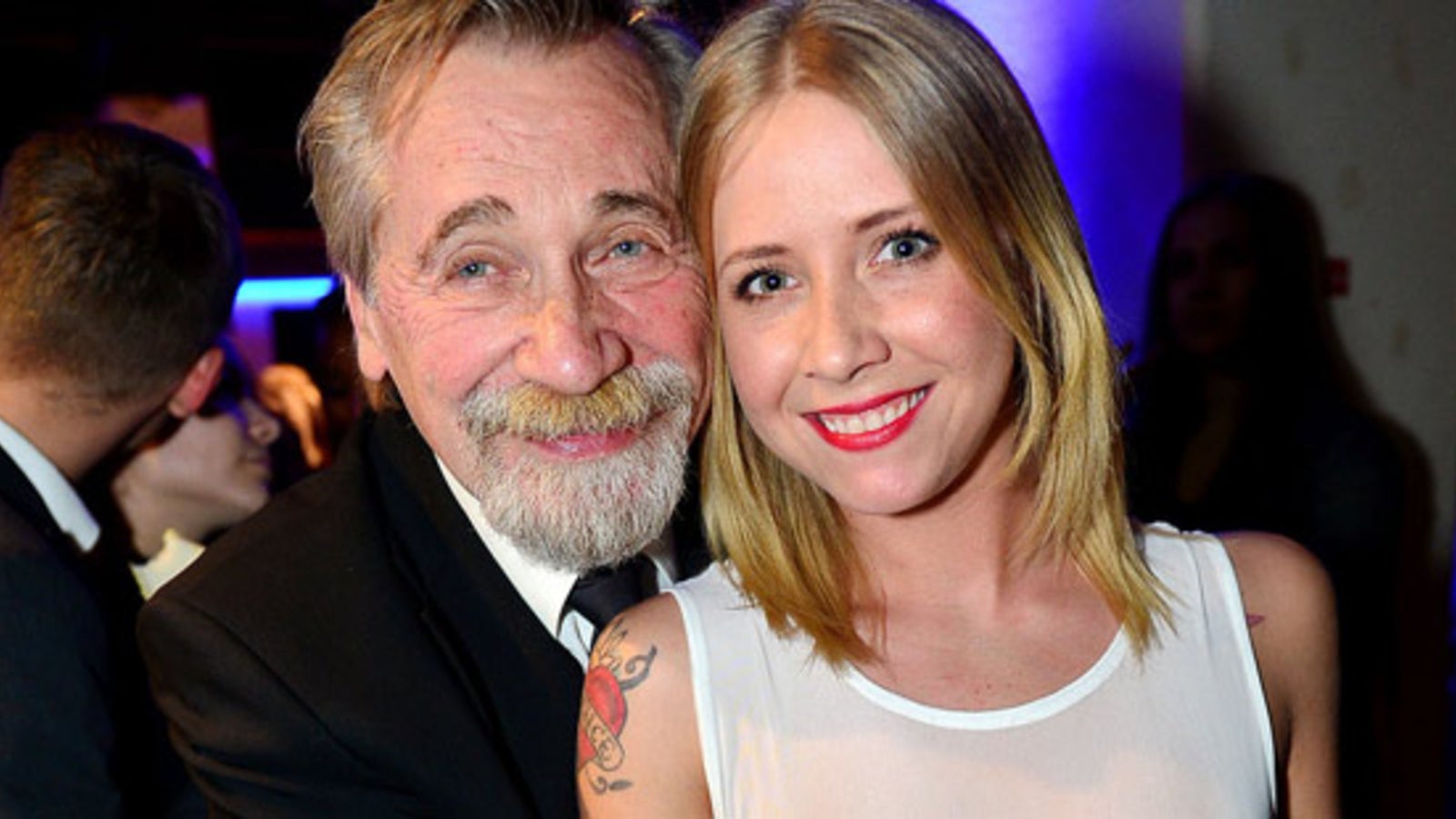 Rebecca Rapp liebt Millionär - stars24