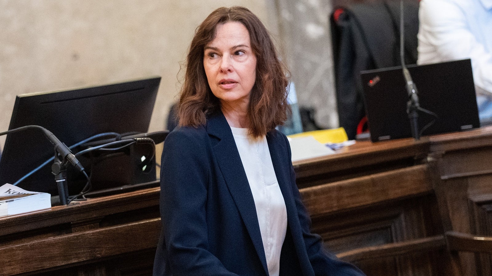 Chaos bei Karmasin-Prozess - Politik-Live