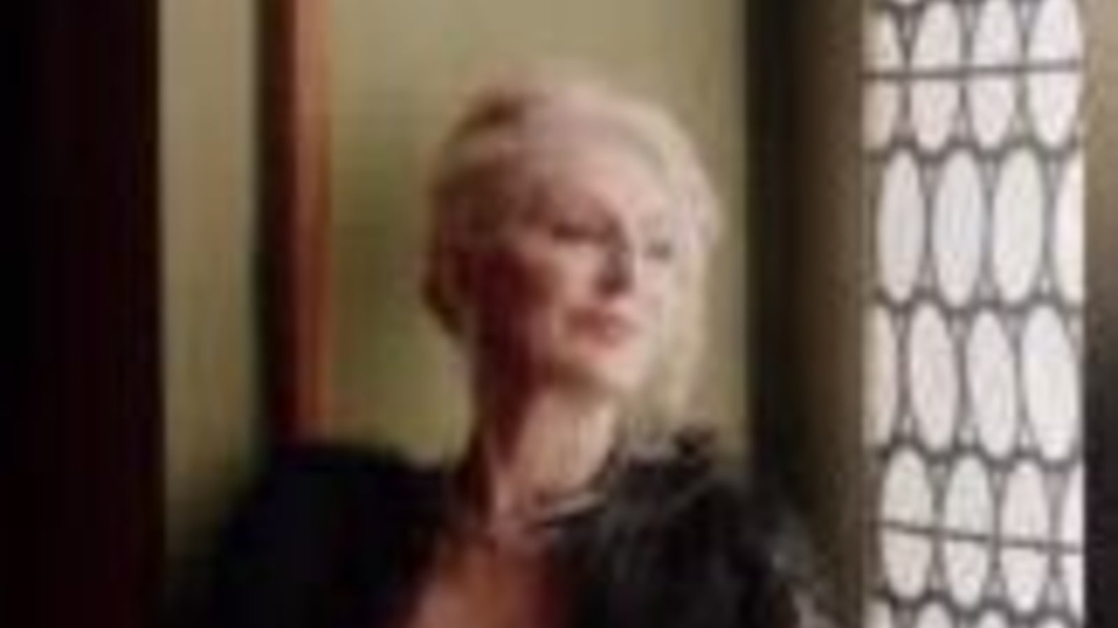 Desirée Nick: Star-Komikerin mit 66 Jahren am Playboy-Cover - oe24.tv