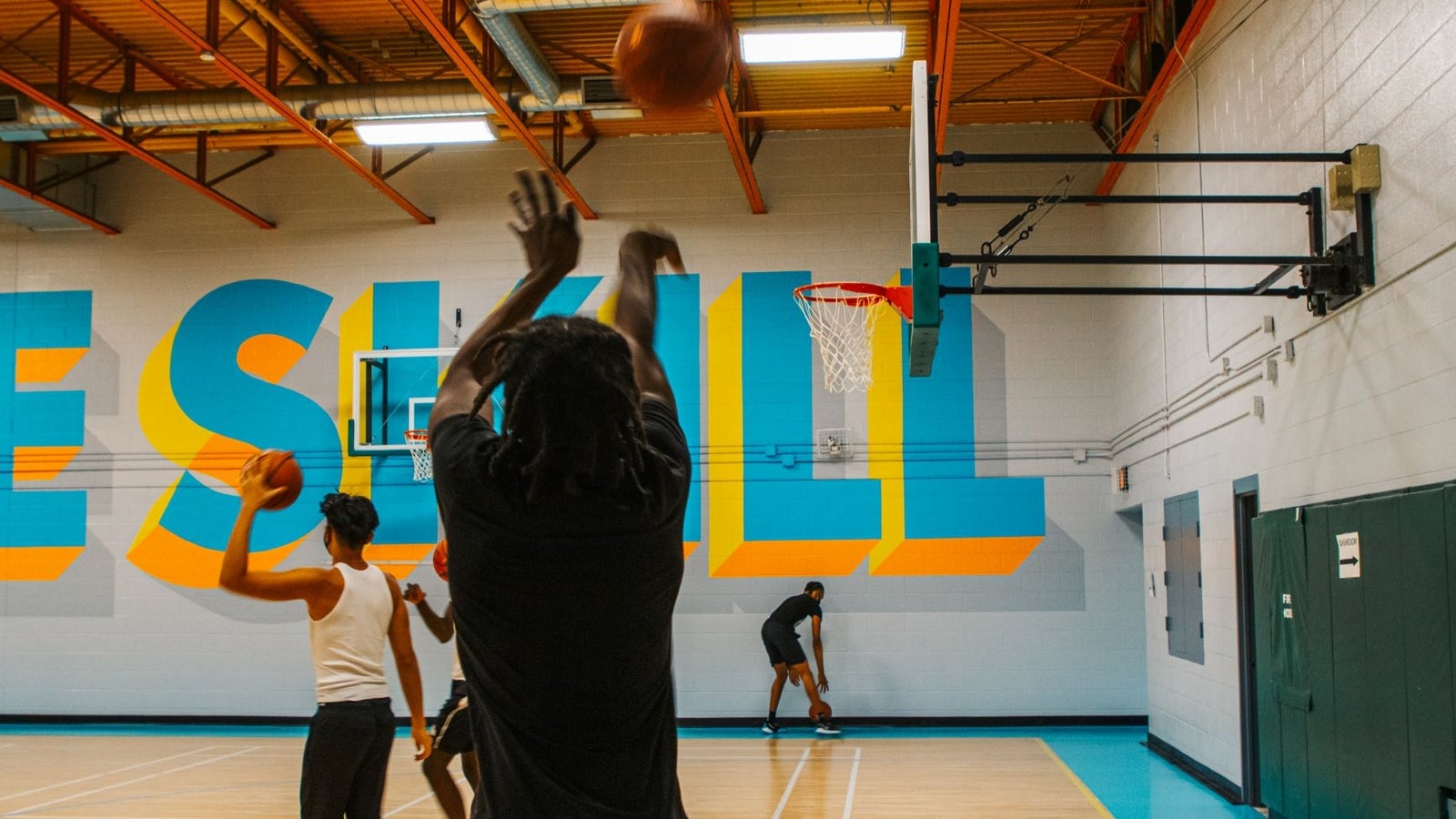 2K Foundations, The Weeknd und NAV bringen Basketball-Court in Toronto ...