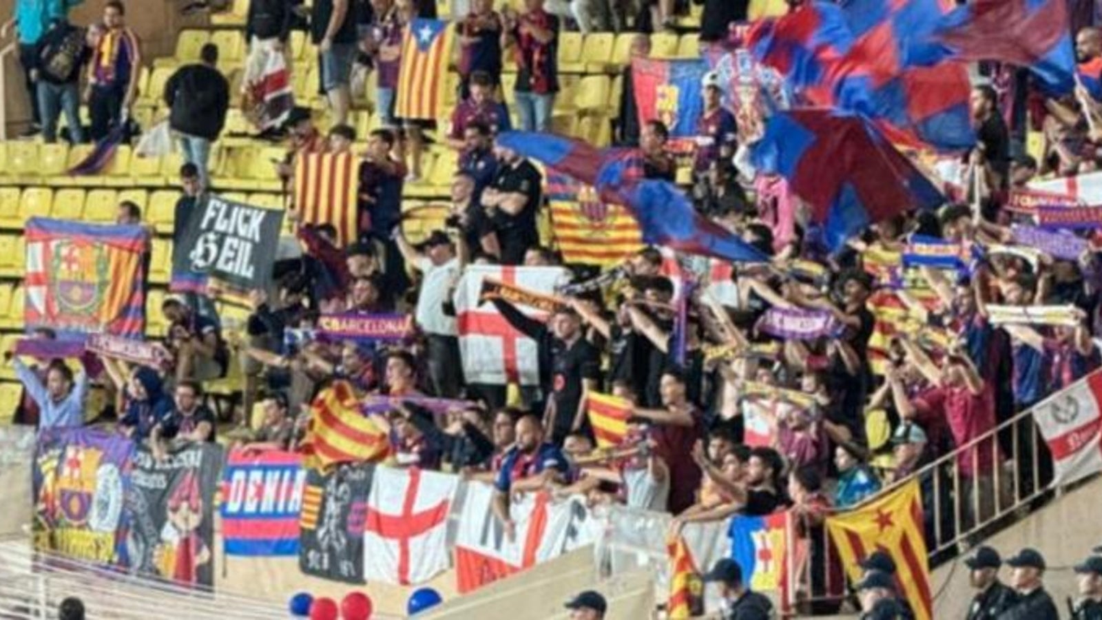 "Flick heil"-Banner: Mega-Strafe für Barca - sport24.at
