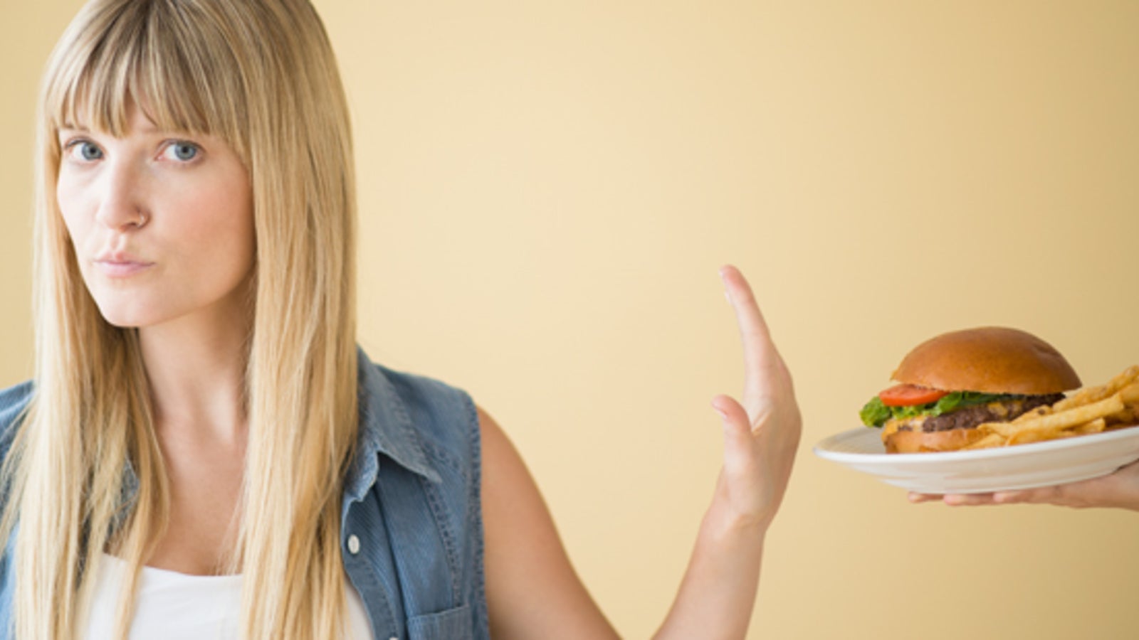 Mit diesem Trick essen Sie automatisch weniger - gesund24.at