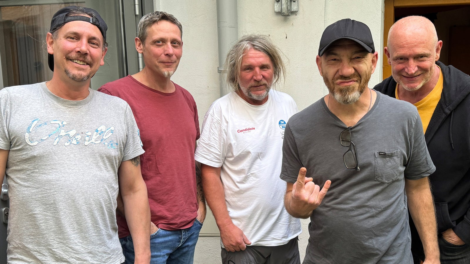 Heute rocken „16 Bands gegen Gewalt an Frauen“ – auch Alkbottle und ...