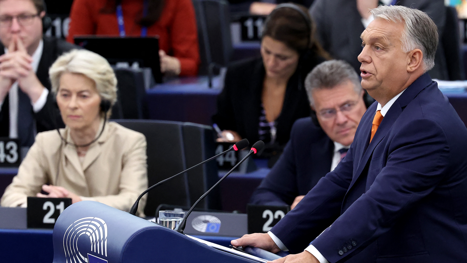 Wilder Schlagabtausch bei Orbán-Rede im EU-Parlament - oe24.at