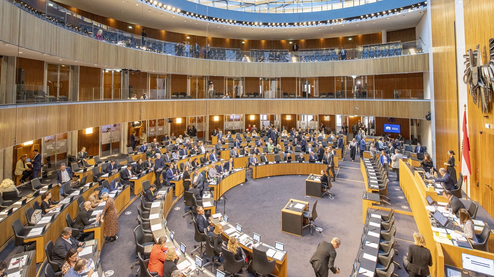 Neue Partei »Servus« will in Nationalrat - Politik-Live