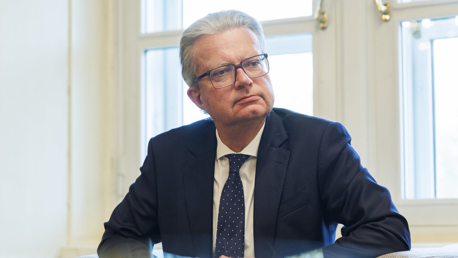 "Ein Wolf im Schafspelz": Drexler ruft Duell um Platz 1 gegen FPÖ aus ...