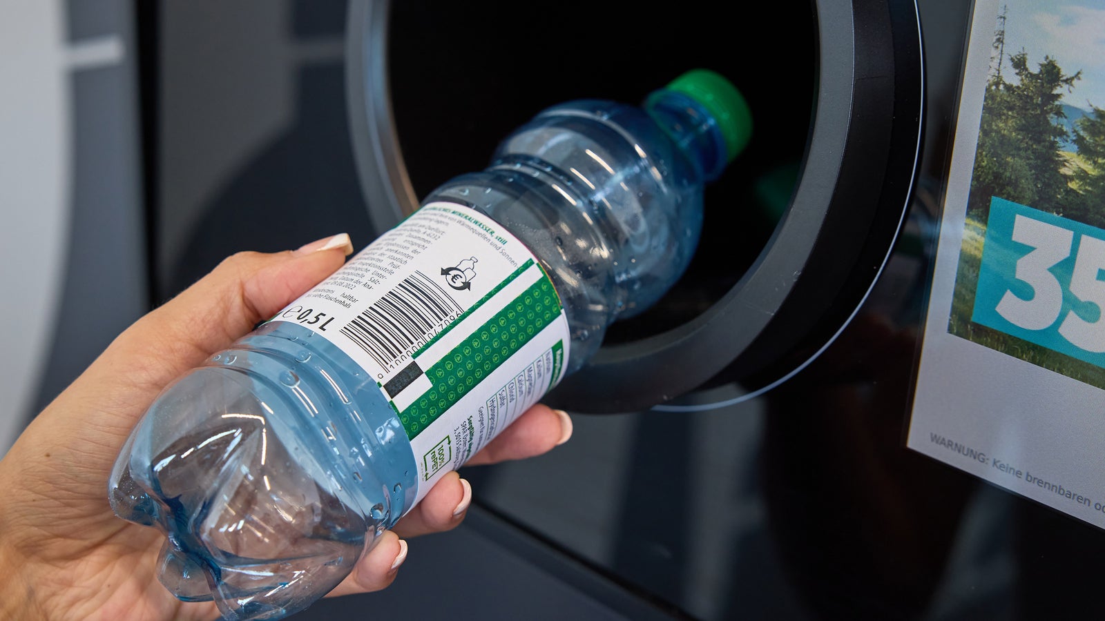 Erste Einblicke: So läuft das neue Einwegpfand-System - Business-Live