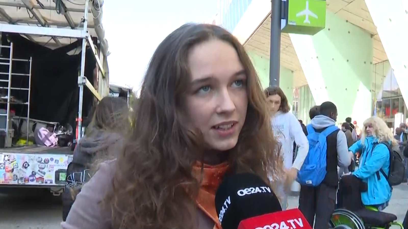 Fridays for Future: Lena Schilling im Interview - oe24.tv