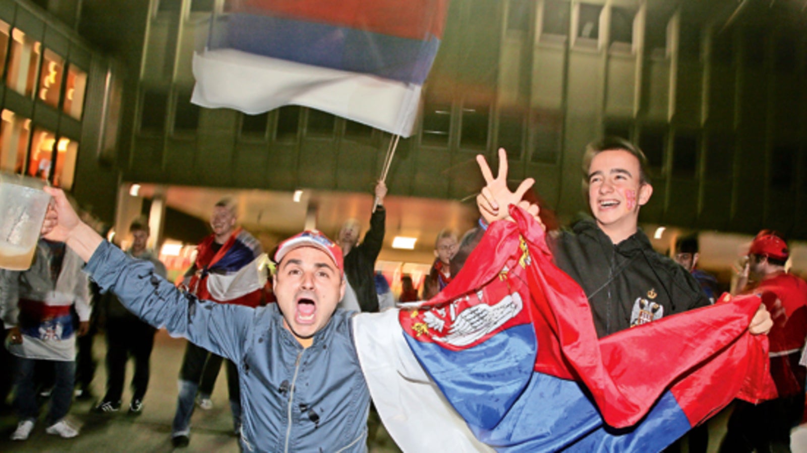 Die Serben kommen: Ländermatch bringt Mega-Stau - oe24.at