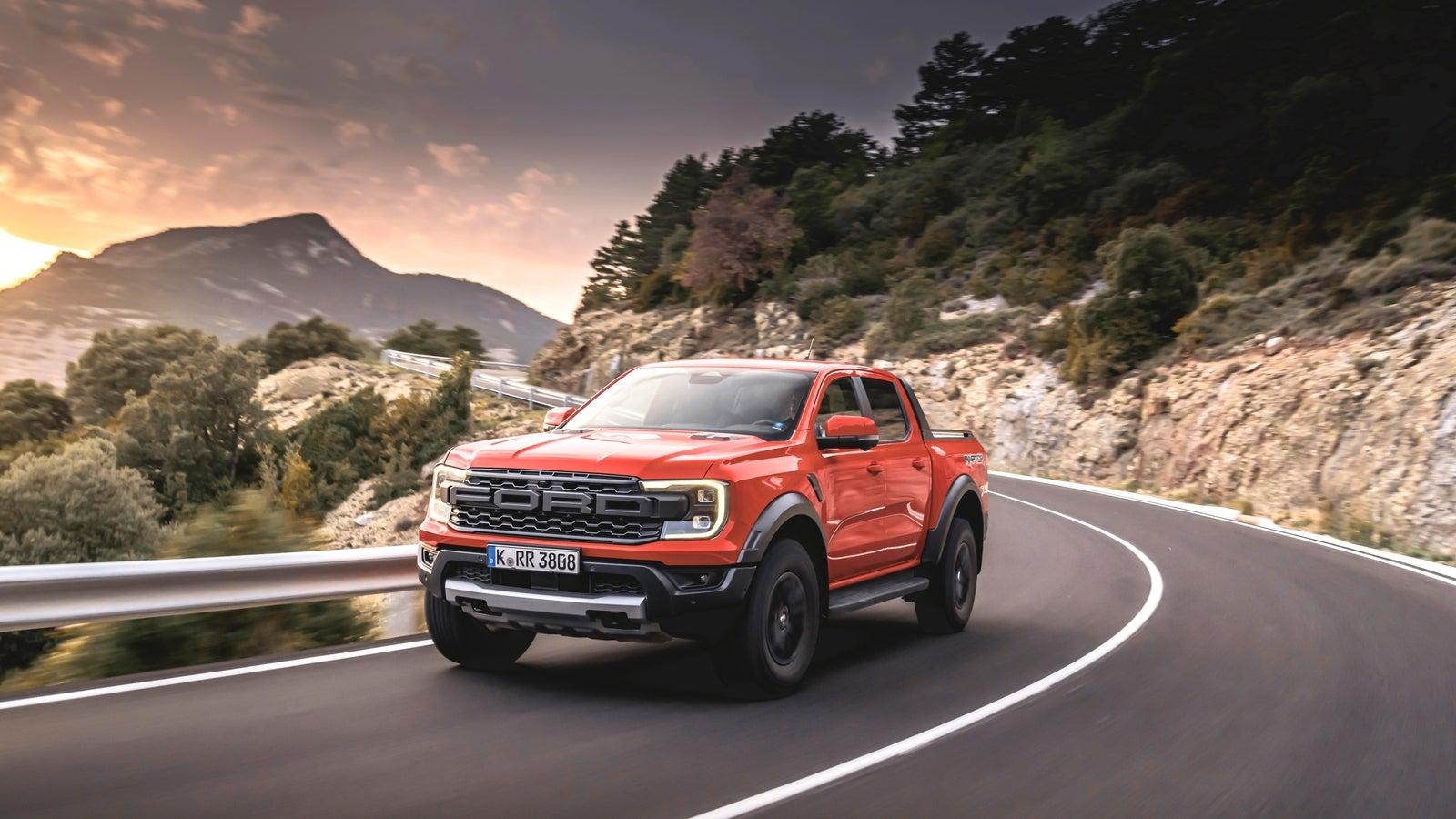 Performance-Pick Up kann nun auch dieseln - oe24.at