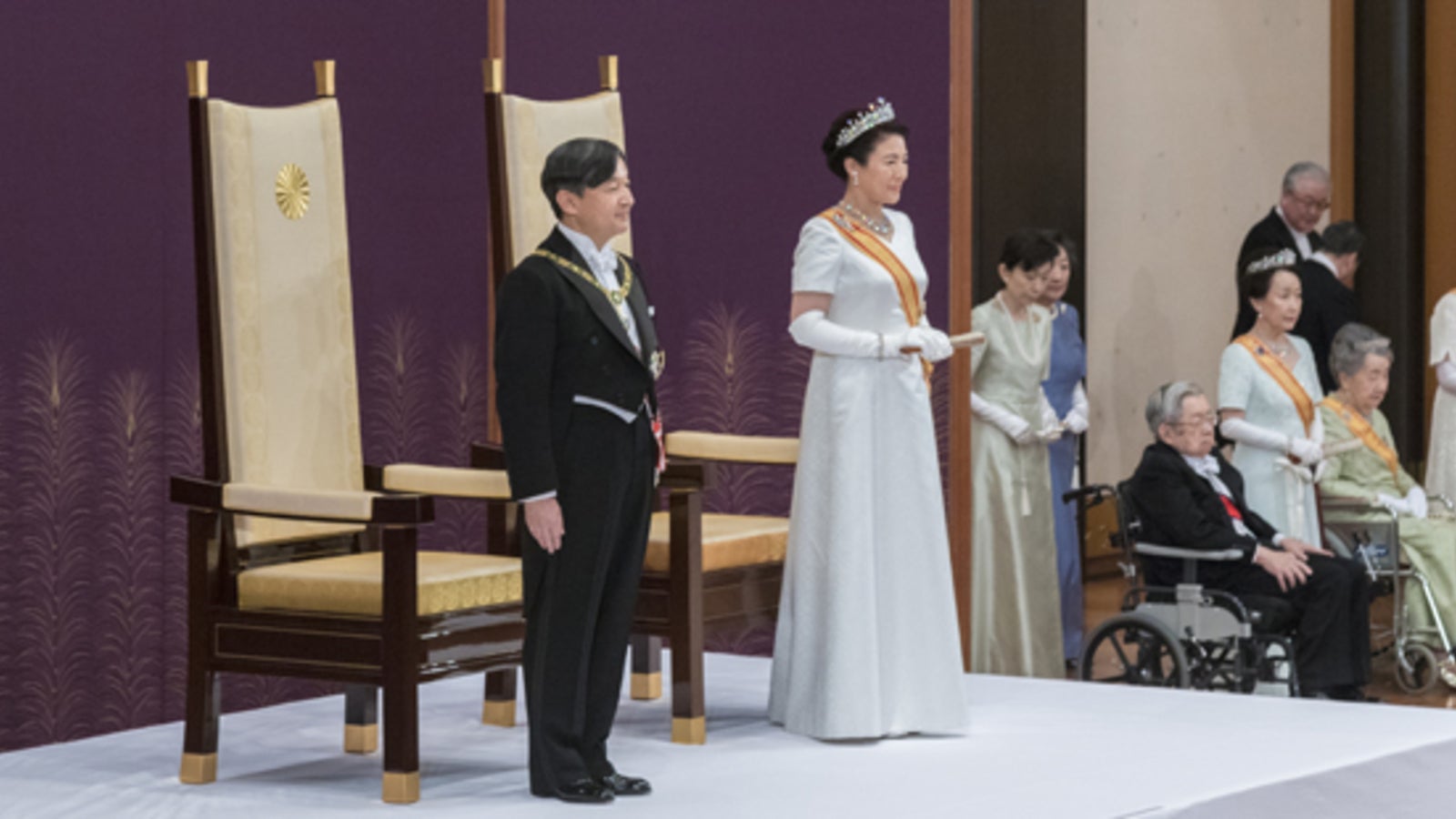 Neuer Kaiser In Japan : Die Neue Ära „Reiwa“ – OPHL