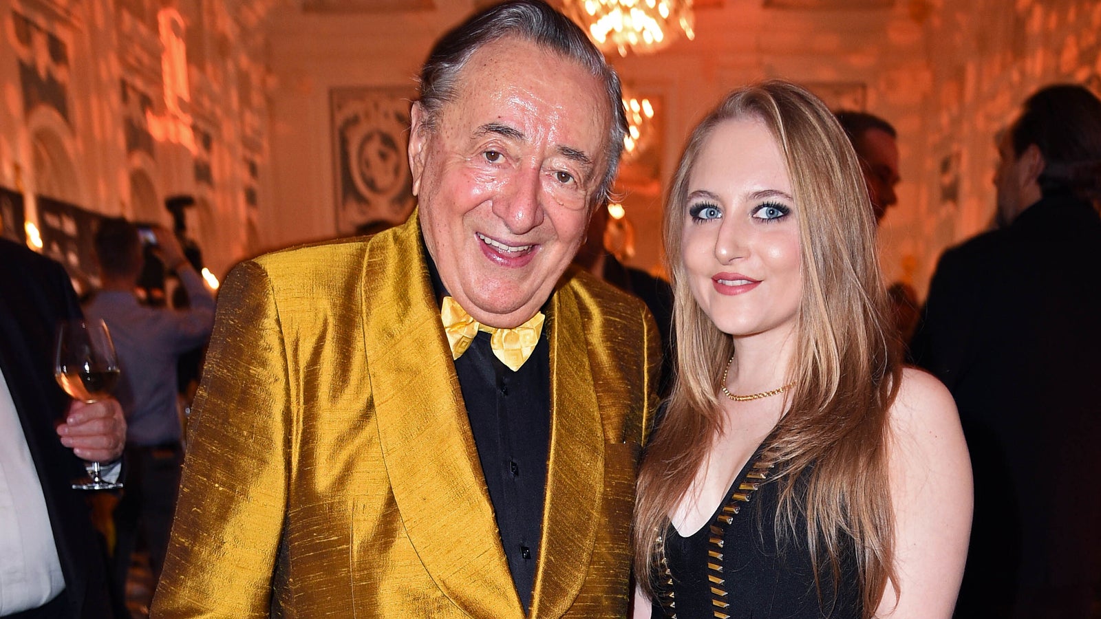 Lugner: Jetzt Riesenstreit mit Tochter Jacky - stars24