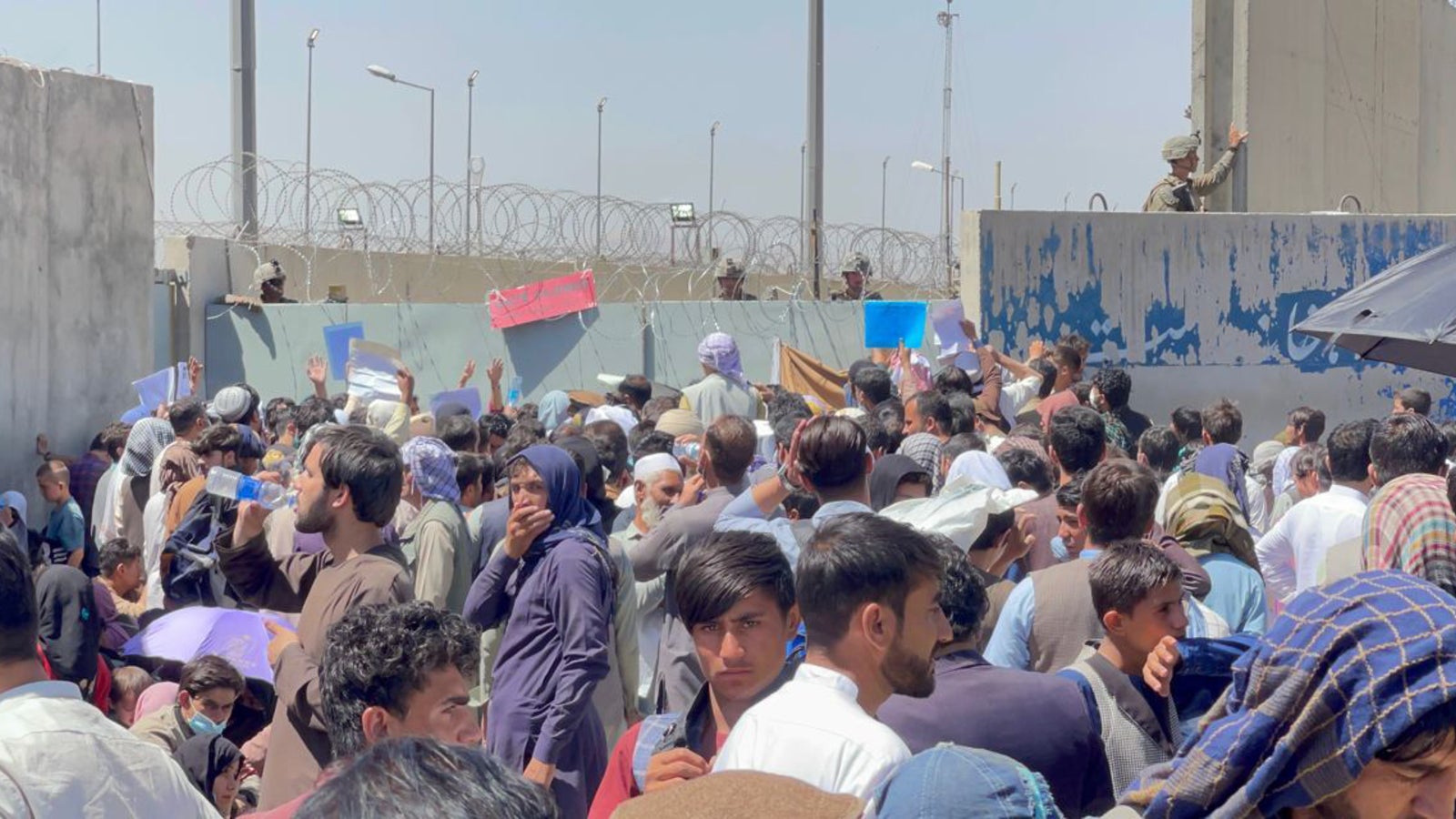 Mehr als 200 Afghanen unterwegs nach Deutschland - oe24.at