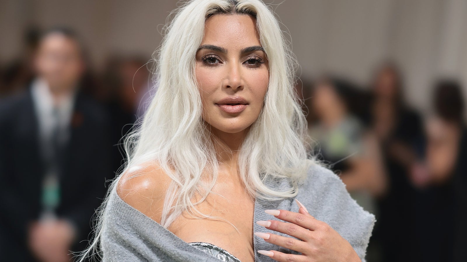Kim "kopiert" Kanye Wests neue Frau Bianca Censori - stars24
