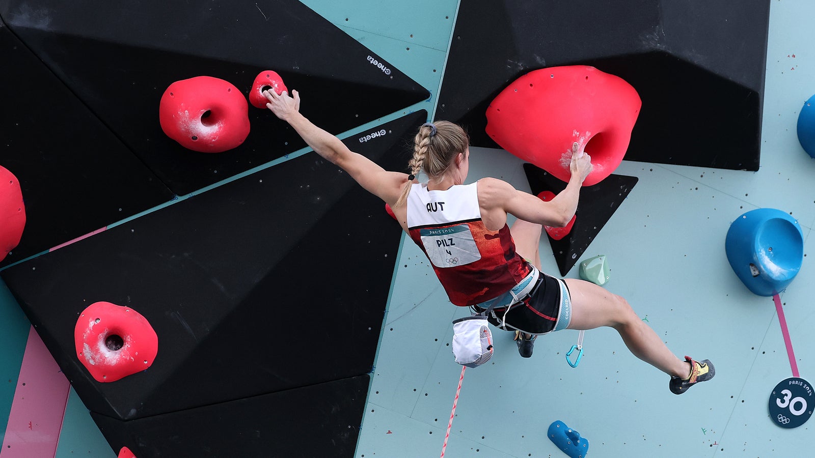 Klettern: Jessica Pilz als Zweite ins Finale - sport24.at