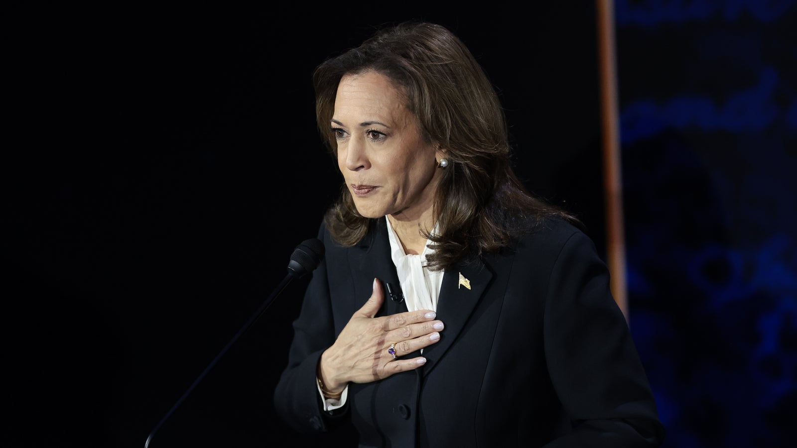 Knopf im Ohr? Wilde Theorie nach TV-Duell - oe24.at