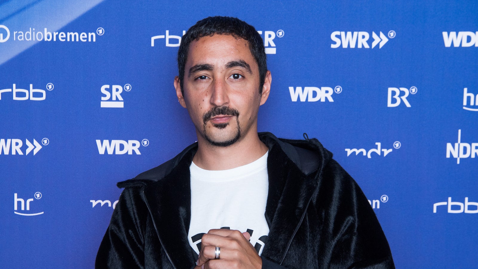 Rapper Eko Fresh ist in Deutschland nun Schullektüre - oe24.at