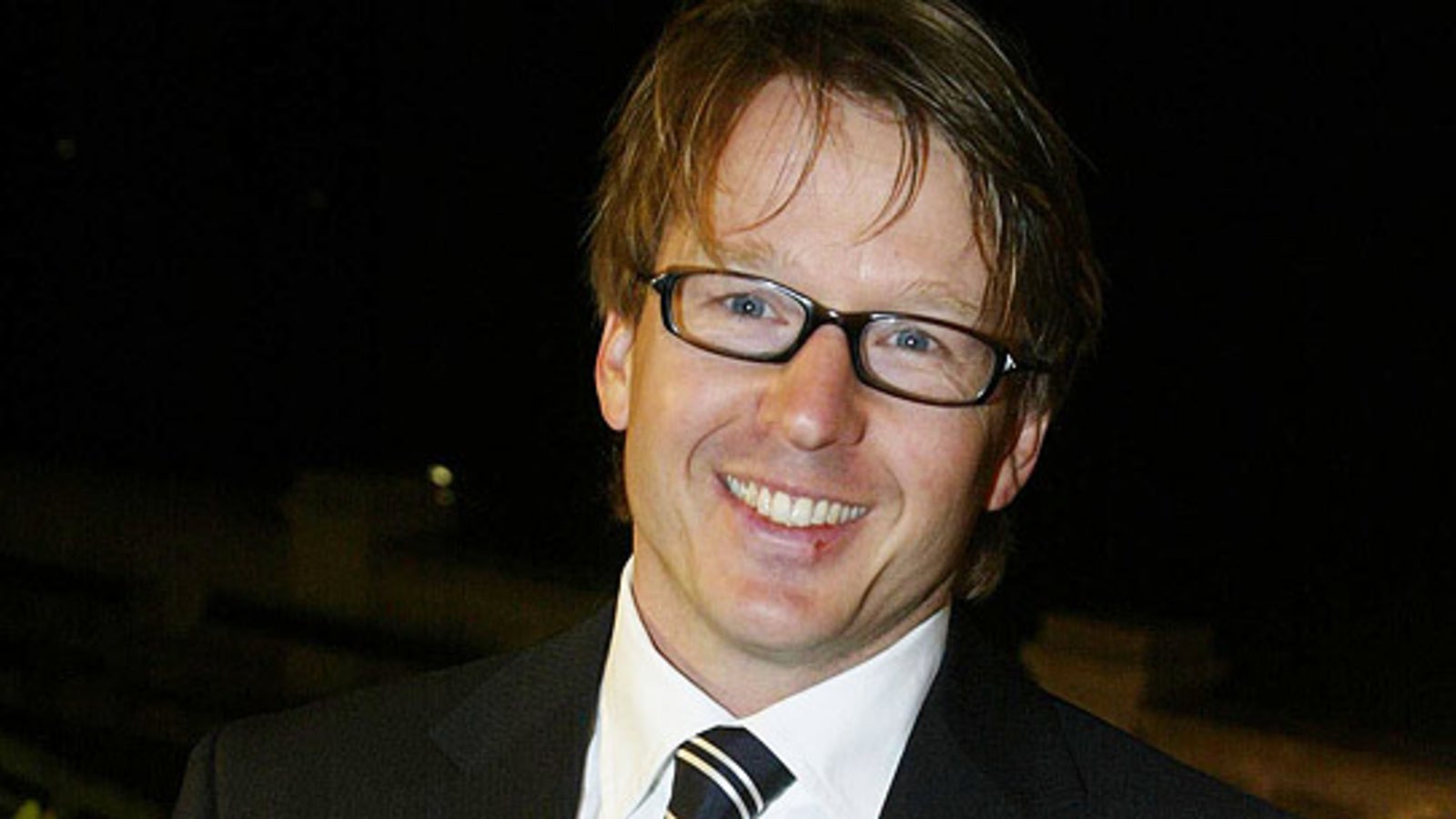 Serge Falck tanzt auf Wolke sieben - stars24