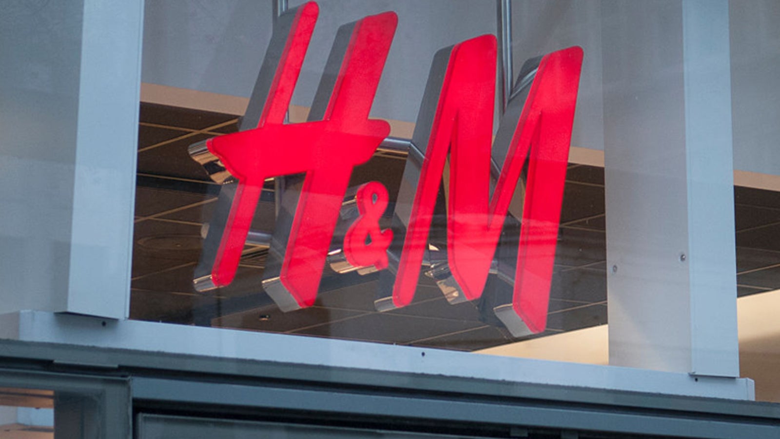 H&M startet mit neuem Mode-Label durch - madonna24.at