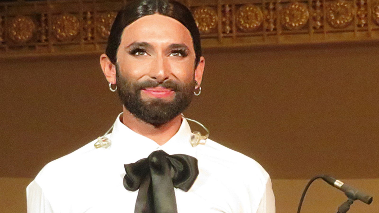 'Conchita' Tom Neuwirth moderiert neue ProSieben-Show - stars24