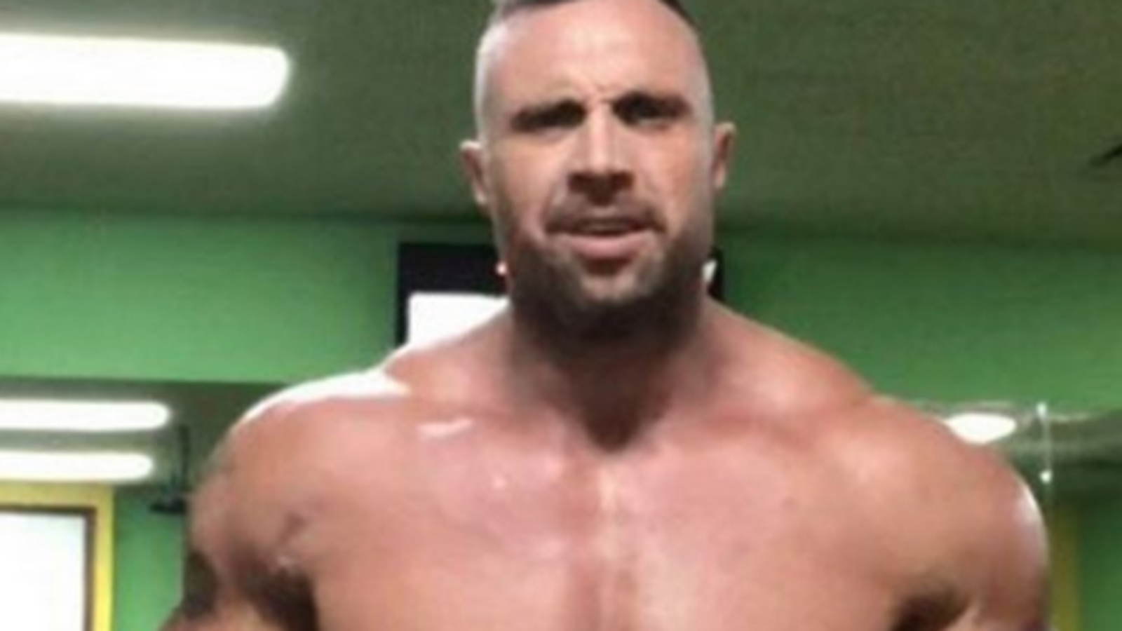 Bodybuilder verbrennt Ex-Frau im Garten - oe24.at