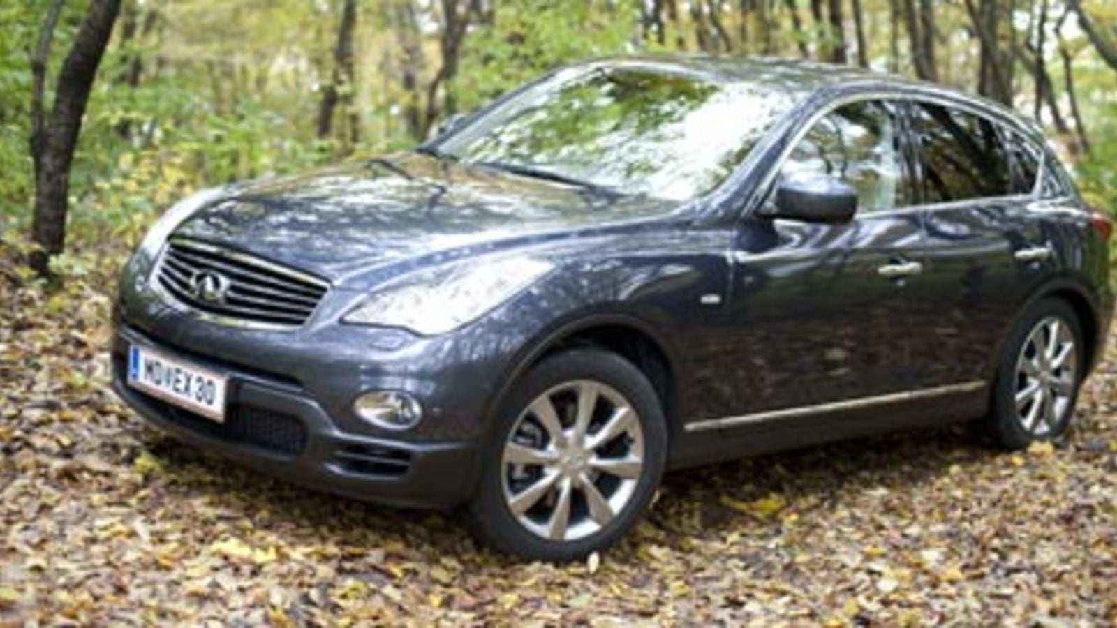 Der neue Infiniti EX30d im Test - oe24.at