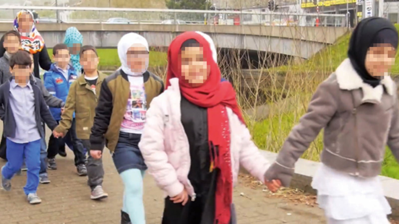 Kopftuchverbot im Kindergarten ist zulässig - Politik-Live