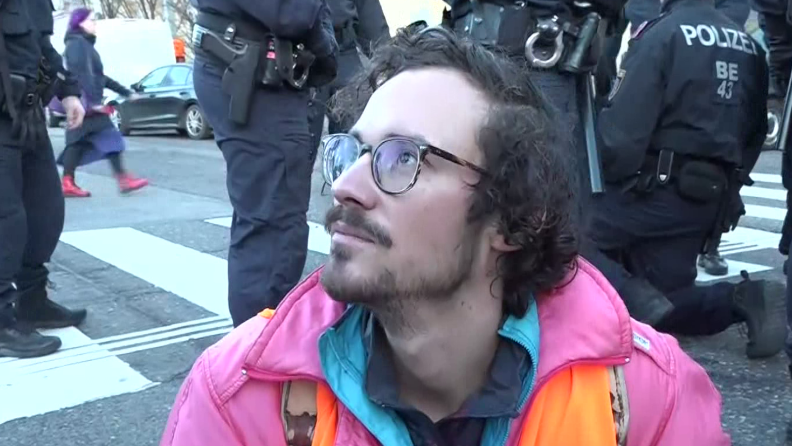 Klimakleber sorgen wieder für Chaos im Frühverkehr - oe24.tv