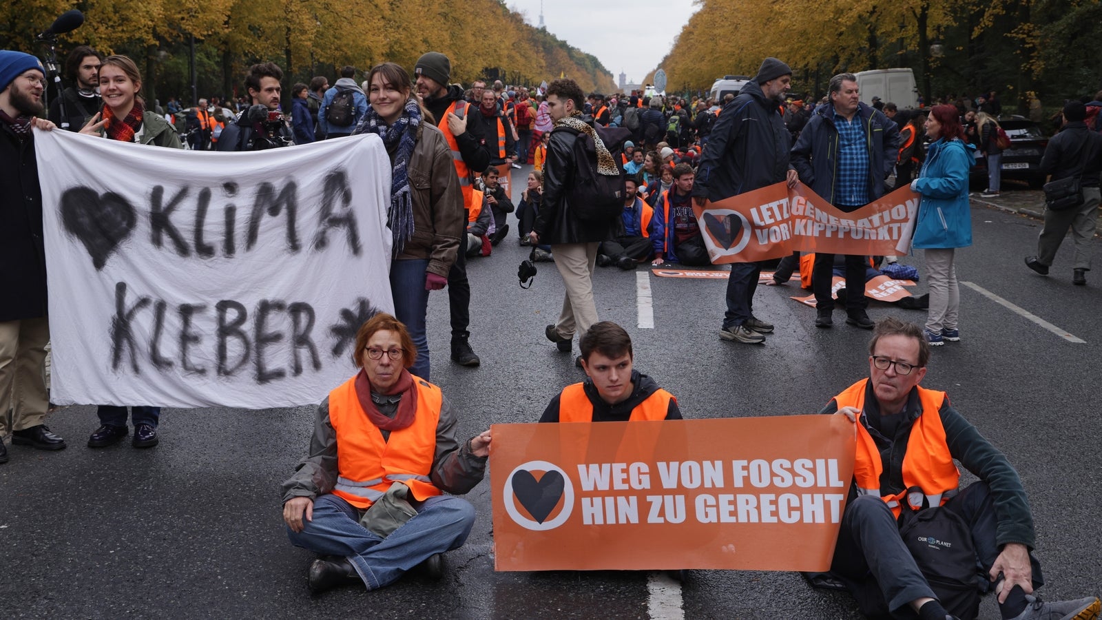 Klimakleber kündigen neue Mega-Proteste an - oe24.at