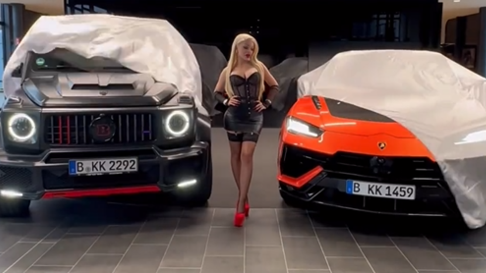 Fabelhafte Katja Krasavice Auto