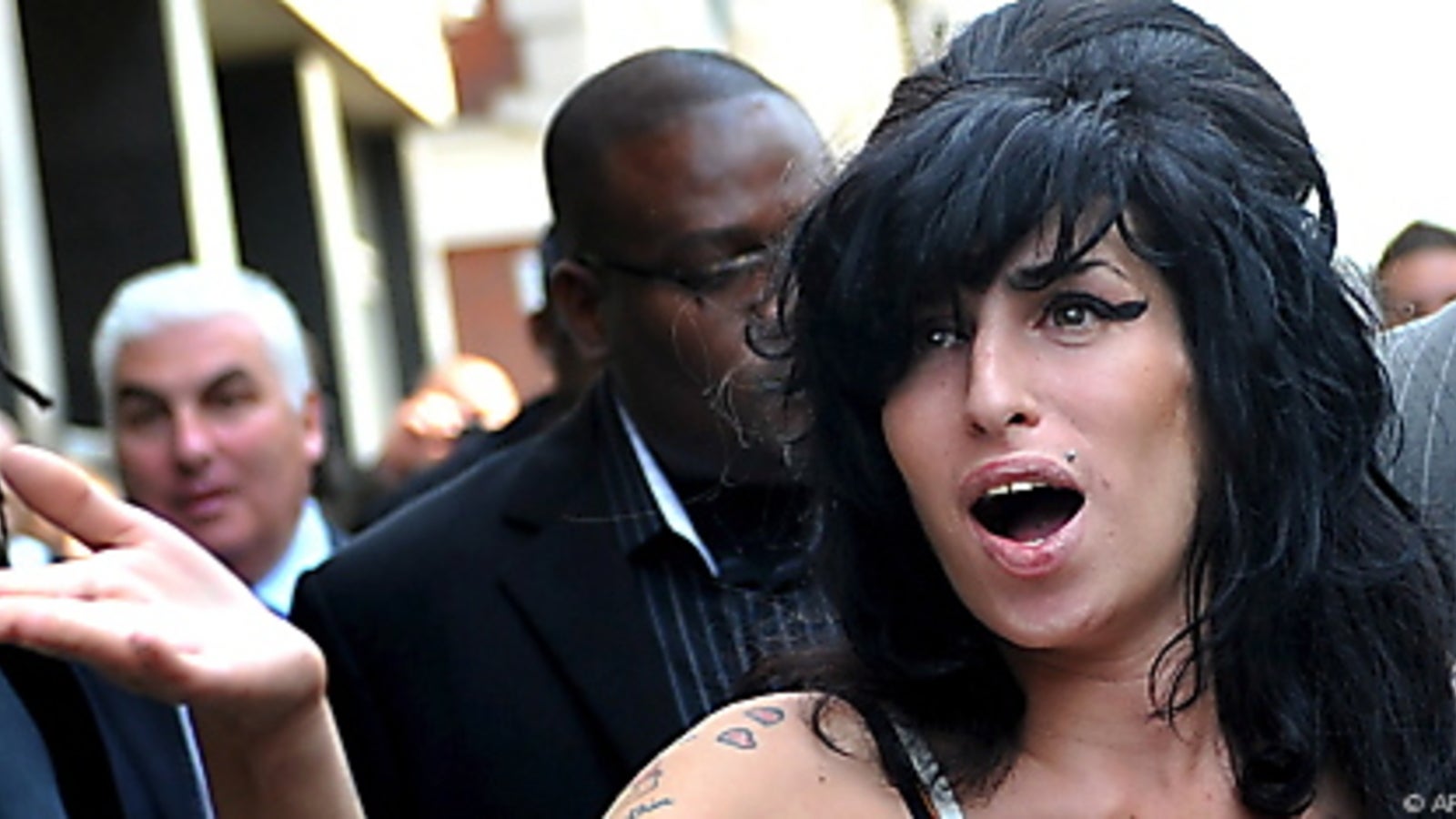 Amy Winehouse will noch mehr Kurven - stars24