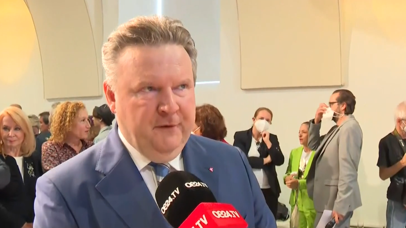 Wahlkampfauftakt VdB: Michael Ludwig im Interview - oe24.tv