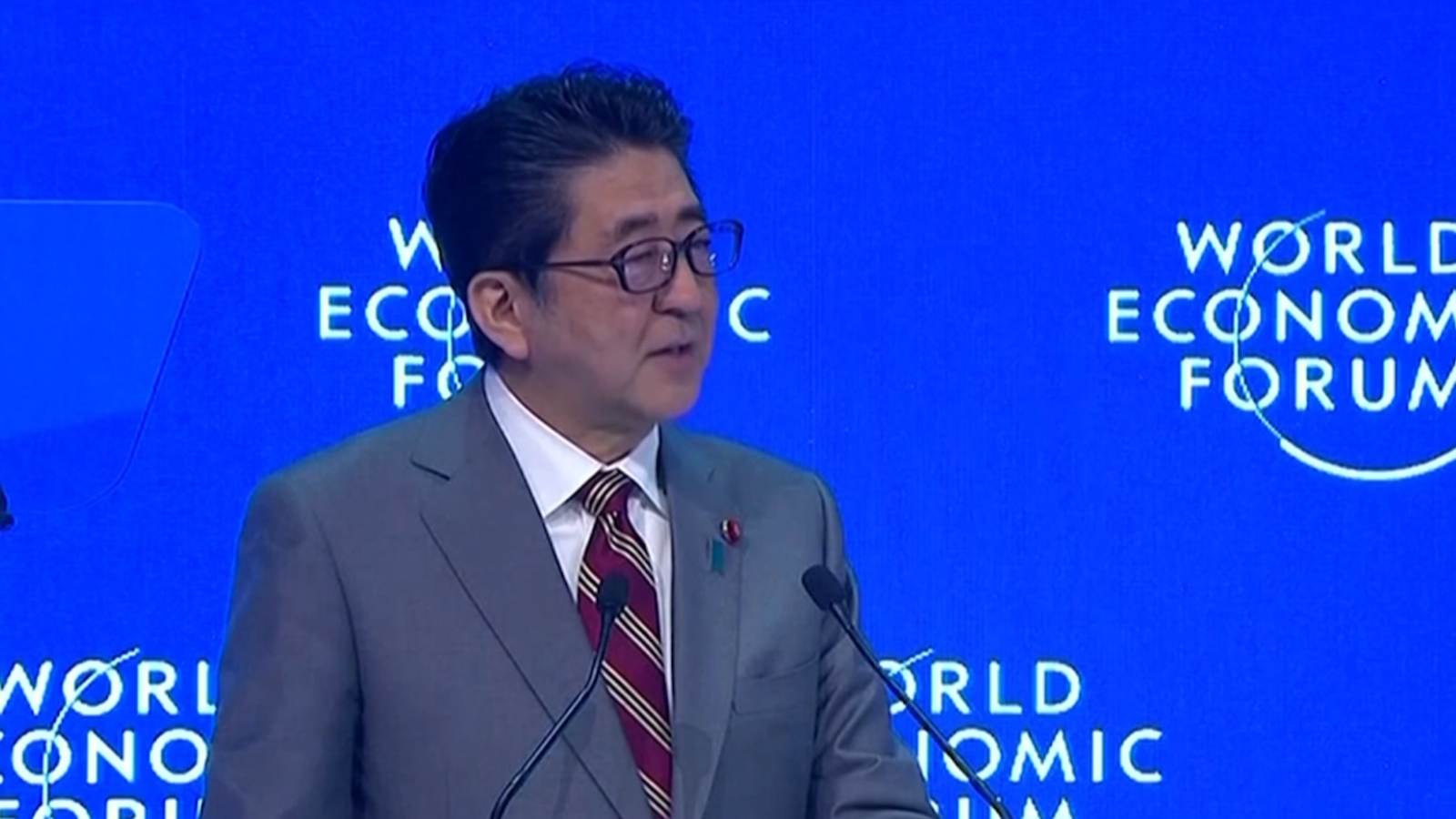 Mordanschlag auf Japans Ex-Premier Shinzo Abe - oe24.tv