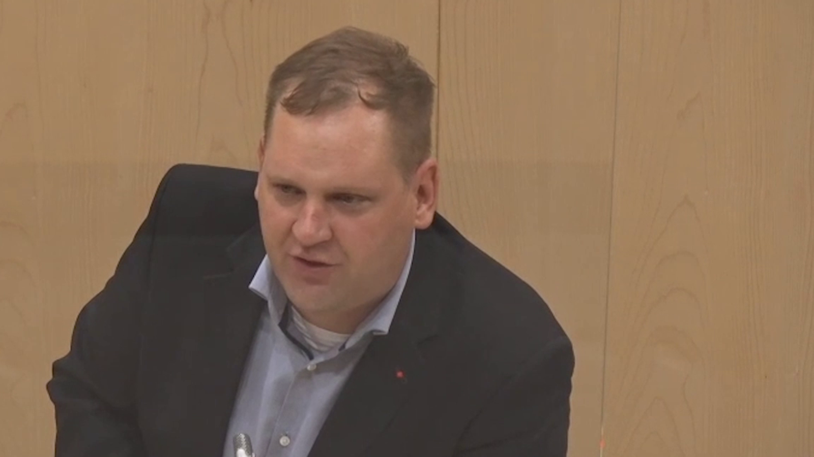 Philip Kucher zum Volsbegehren für "Impf-Freiheit" - oe24.tv