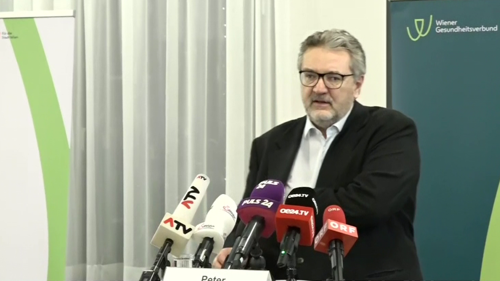 Peter Hacker mit Endabrechnung Klinik Florisdorf - oe24.tv