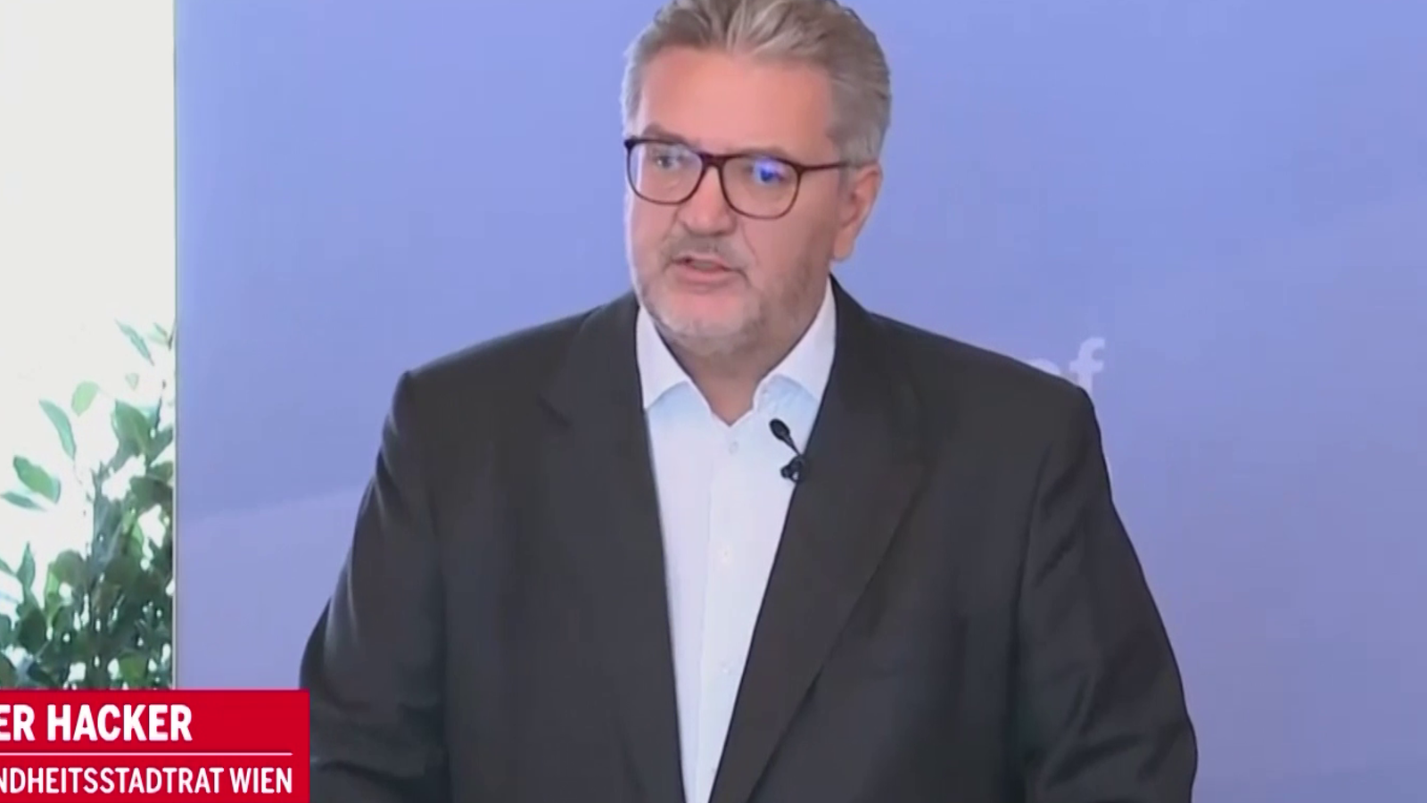 Peter Hacker über "Sicherer Schulstart in Wien" - oe24.tv