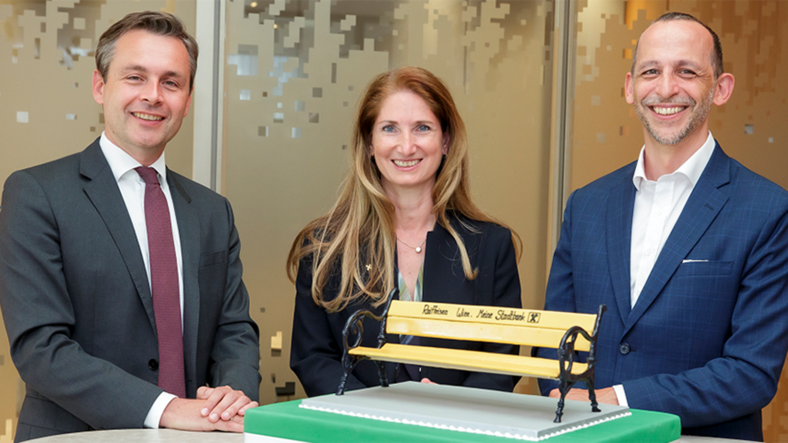 "Raiffeisen Wien. Meine Stadtbank" feiert ersten Geburtstag - oe24.tv