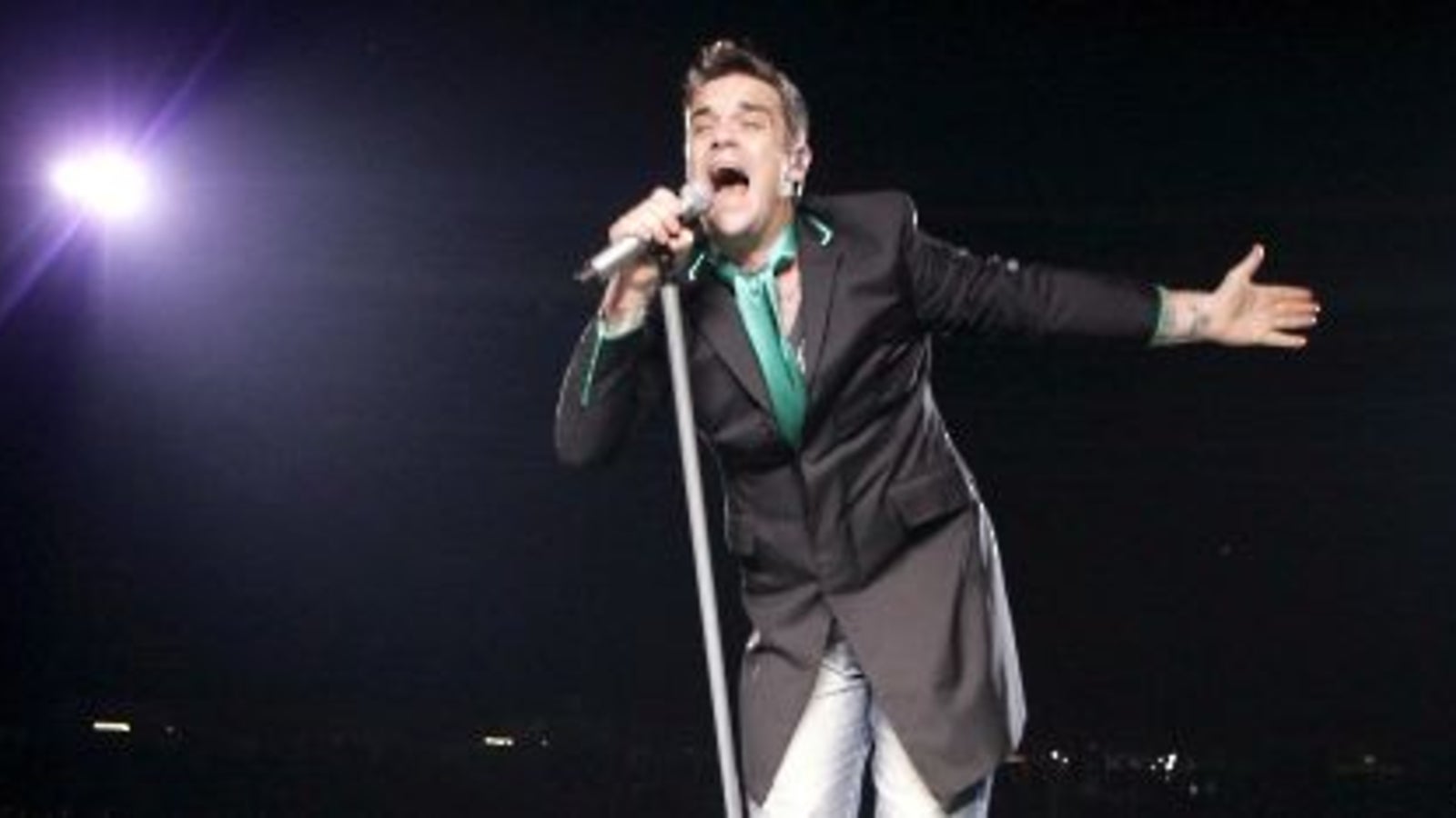 Robbie Williams bald ein "Dancing Star"? - madonna24.at