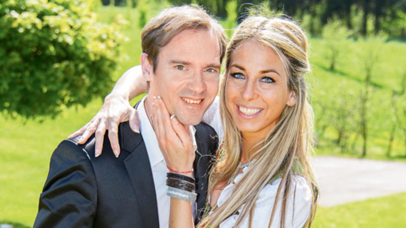 Rueff: Verlobung in der Wüste von Dubai - stars24