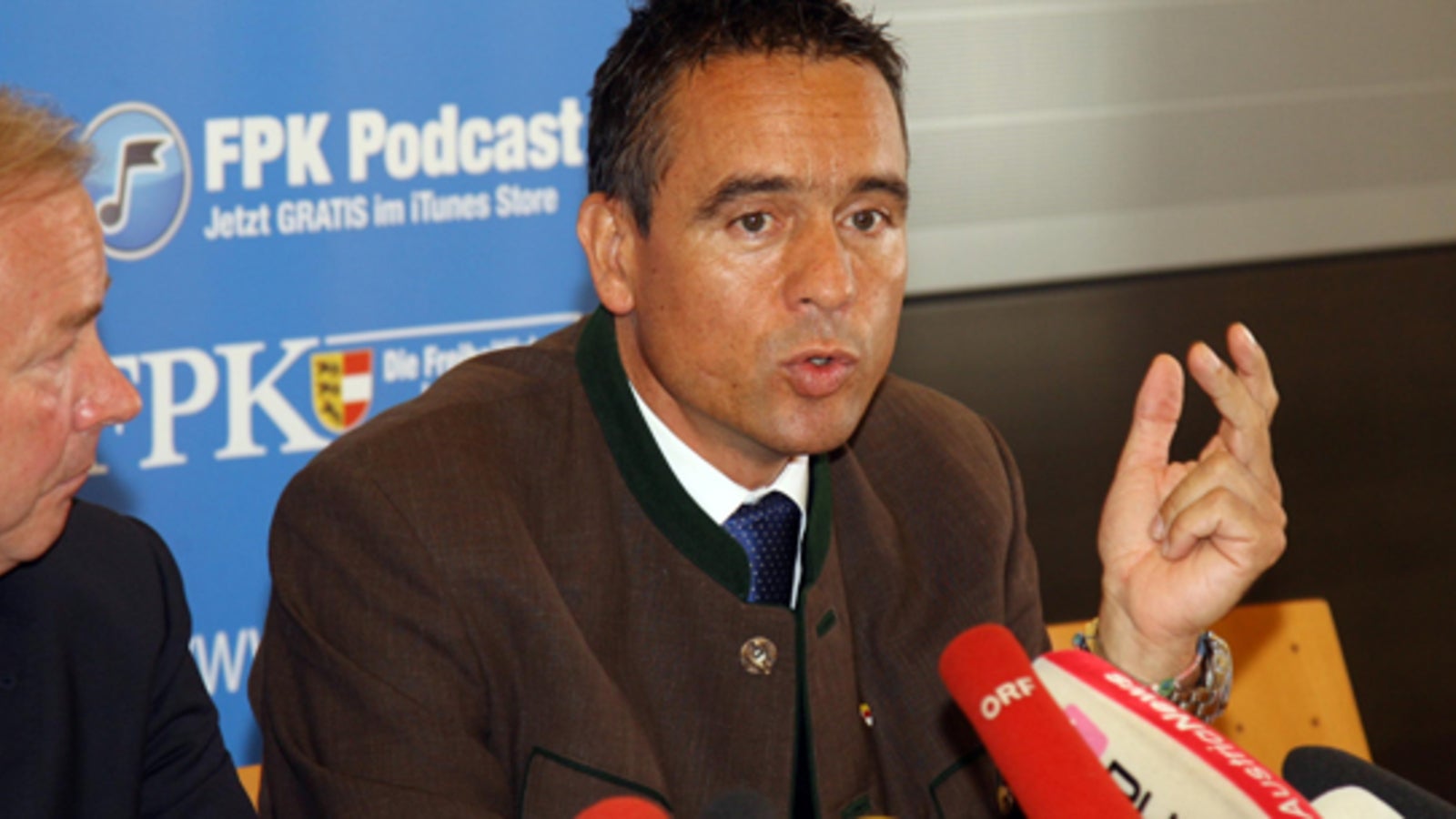 Uwe Scheuch entschlug sich der Aussage - Politik-Live