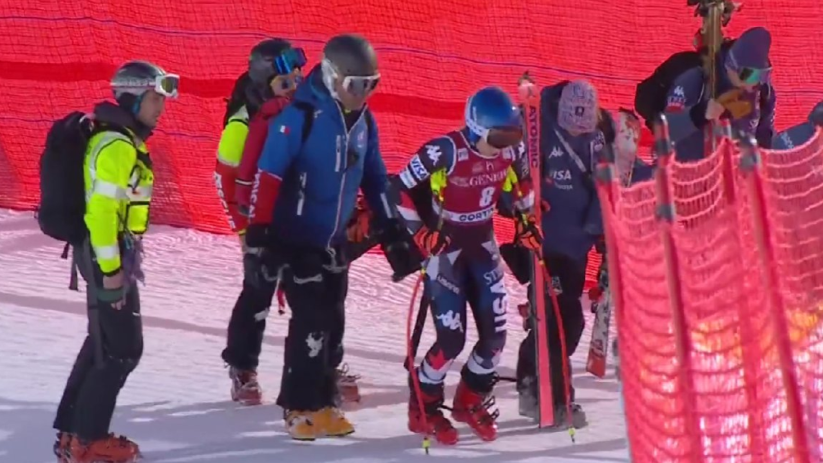 Schock: Shiffrin in Cortina-Abfahrt schwer gestürzt - sport24.at