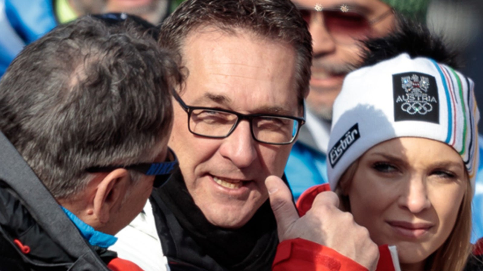 Deshalb war Straches Frau bei Olympia - Politik-Live