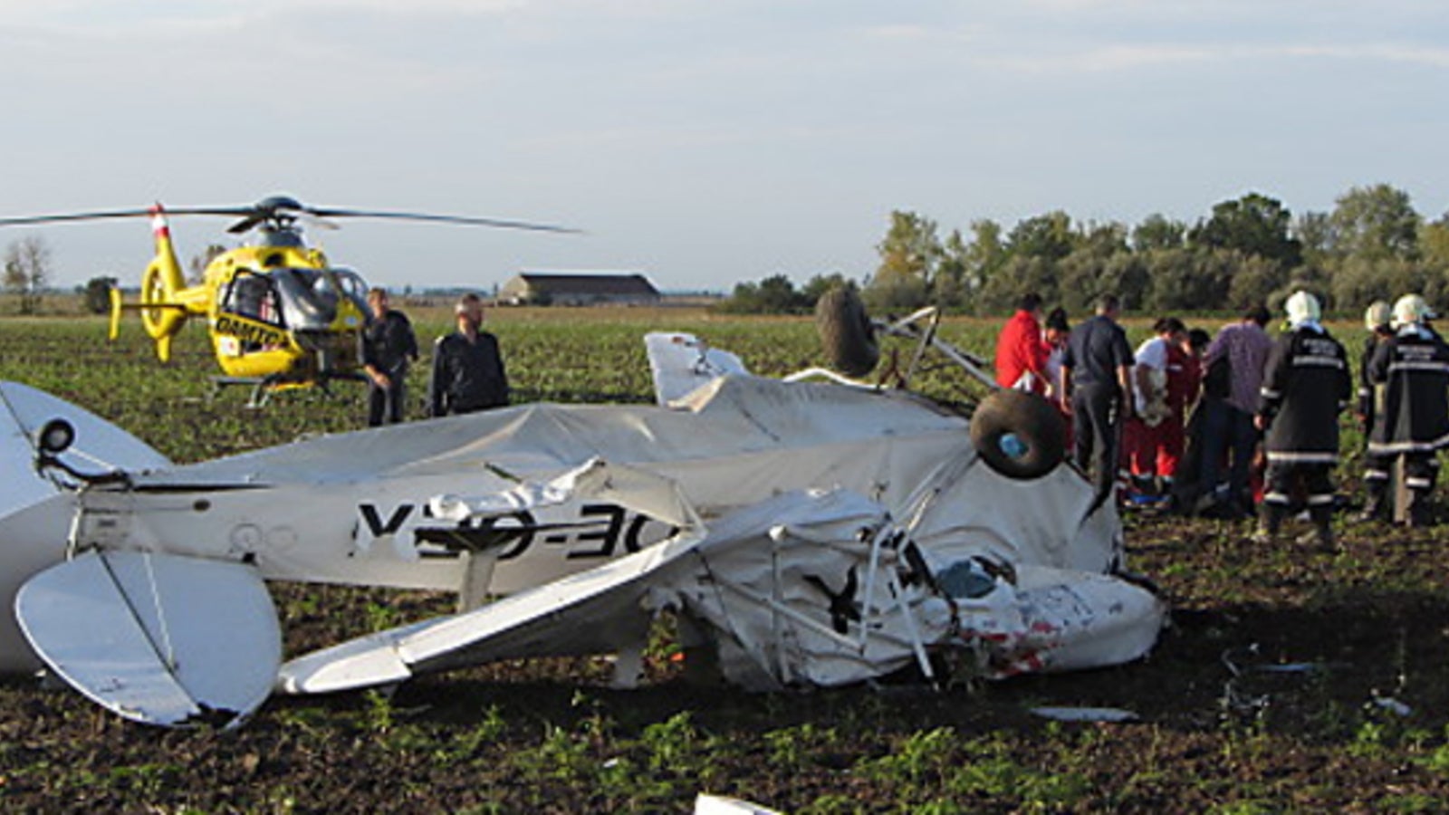 Heike F. überlebte Flugzeug-Crash - oe24.at