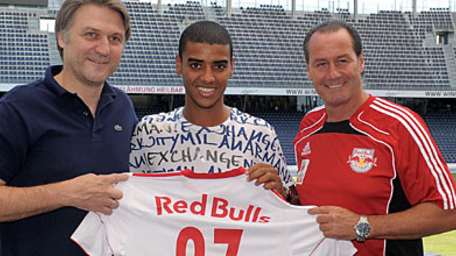 Bullen holen Brasilianer Alan - sport24.at