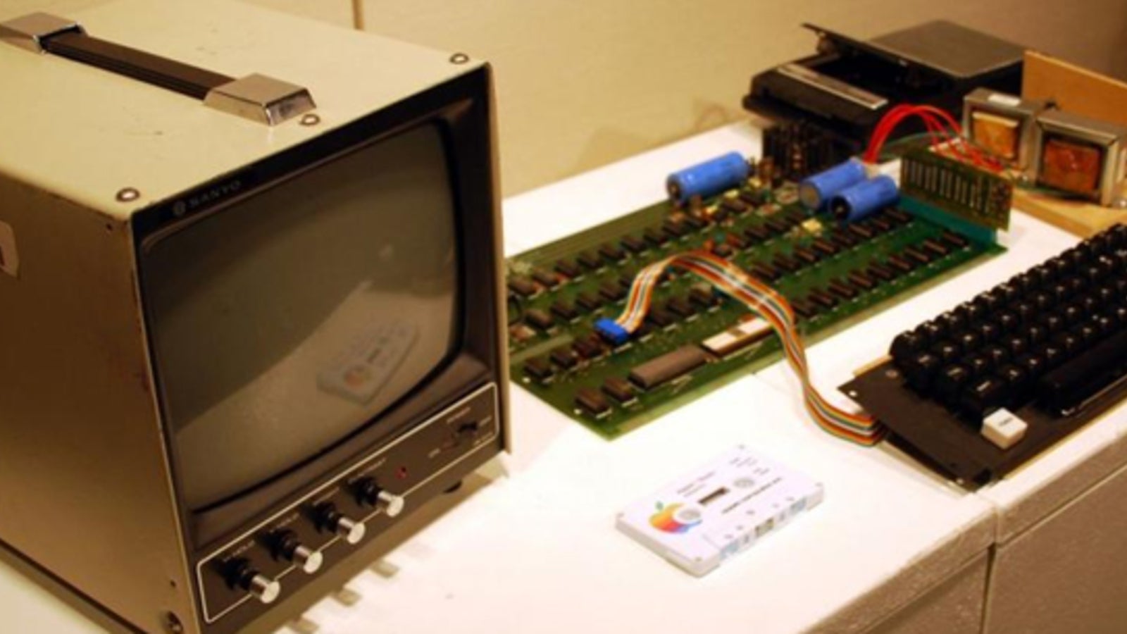 "Apple I"-Computer wird versteigert - oe24.at